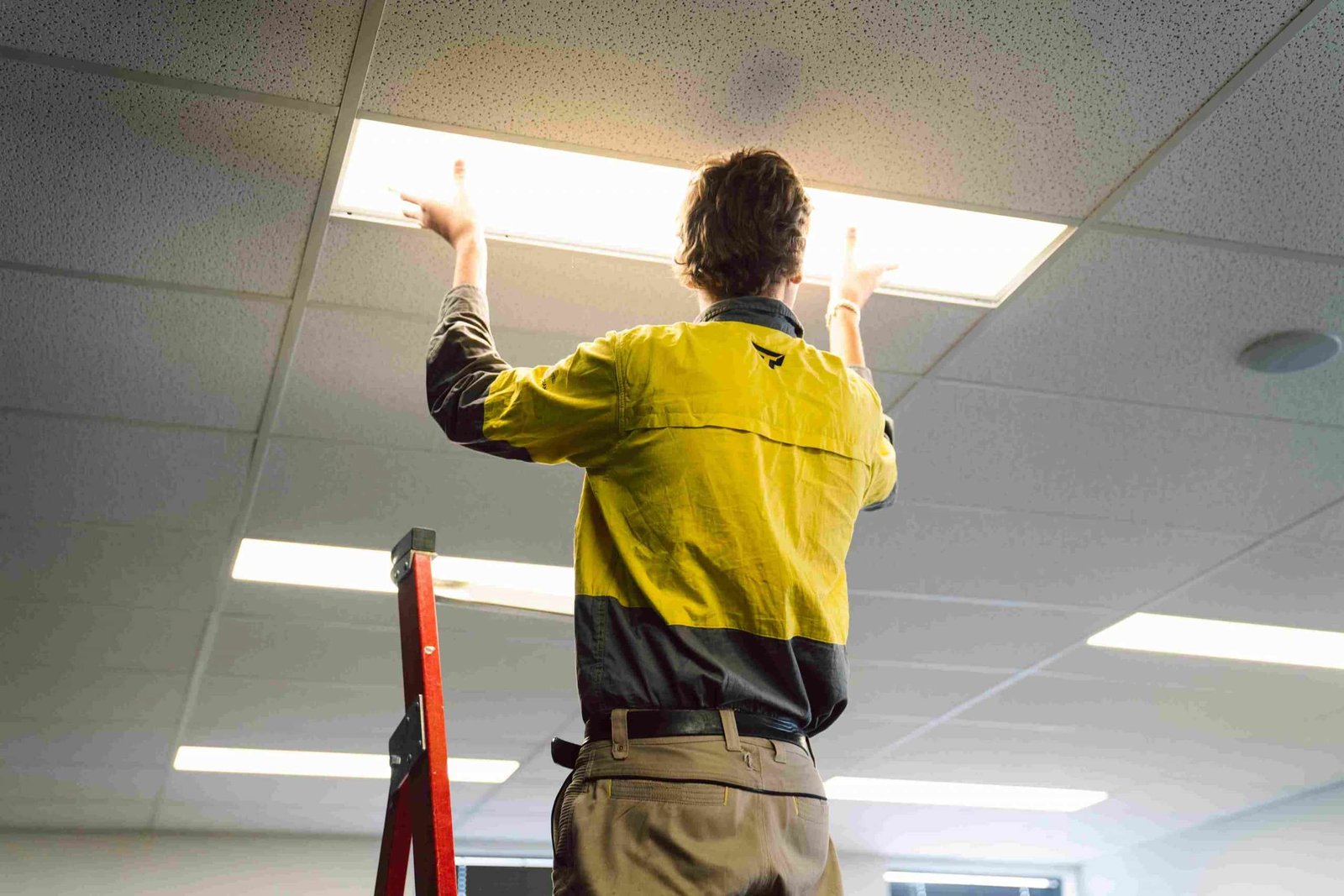 Your Local Lighting Installation Specialist | Edelect Electrical